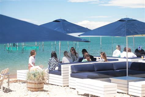 Montauks Favorite Beachfront Restaurant Navy Beach Reopens For 2023