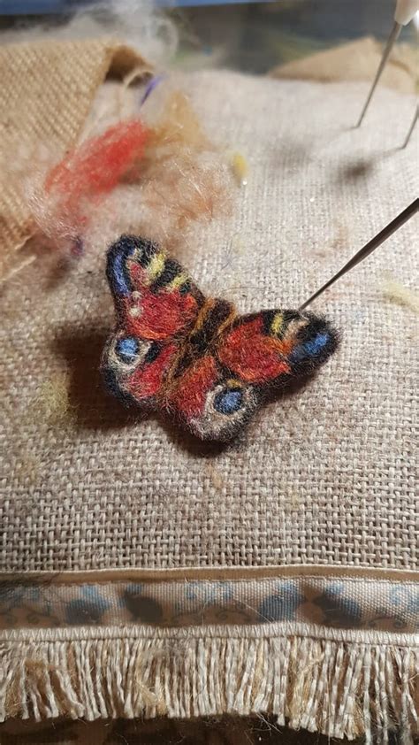 Pin By Leentje Haacke On Felt Needle Felting Diy Needle Felting Projects Wool Felt Projects
