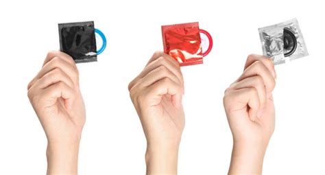 2312510 Imágenes De Durex Positions Of Play Card Game Libres De