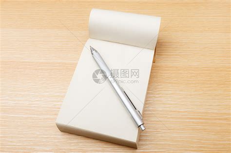 记忆垫和笔床单文档软垫记事本草稿备忘录笔记本笔记纸白色笔记高清图片下载 正版图片321790145 摄图网