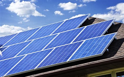 the difference between the solar cell and the solar array largest