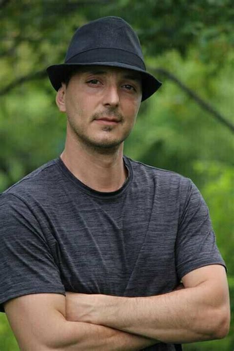 محبين الفنان المبدع محمد عمر أوسو