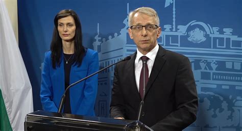 Официално Ето кои са министрите в кабинета Денков Габриел