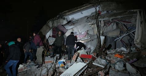 იზრდება თურქეთში დამანგრეველი მიწისძვრის შედეგად დაღუპულთა რიცხვი