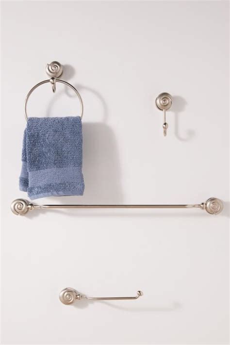 콘치타 조개 욕조 후크 앤트로폴로지 한국 공식 스토어 유니크한 여성 패션 및 라이프스타일 편집샵 200개이상의 프리미엄 브랜드 여성 의류 액세서리 홈 인테리어