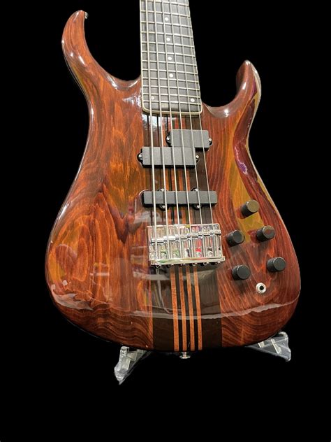 Panda 6 String Short Scale Bass Phred Instruments Shop