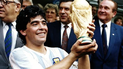 ¿cuándo Murió Diego Armando Maradona Dazn News Es