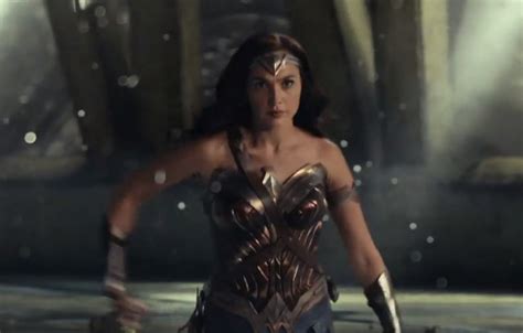 배트맨·슈퍼맨 손잡고 외계인 물리치는 ‘저스티스 리그 파이널 예고편 영상 인사이트