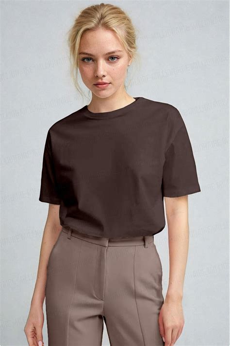 Teenage Millionaire Tricou De Bază Fără Imprimeu Cu Croială Normală Cu Decolteu Rotund