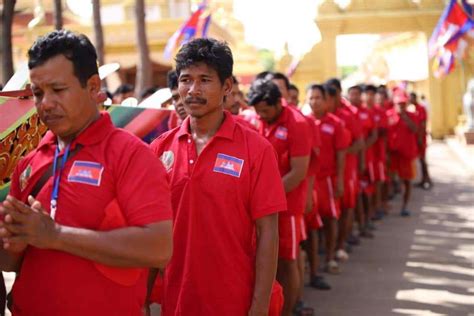 «អបអរសាទរការរៀបចំពិធីបុណ្យអុំទូក បណ្តែតប្រទីប អកអំបុក និងសំពះព្រះខែ