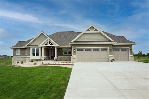 Siding Evolves As Home Renovations Maximize Curb Appeal