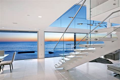Wonderful Unique Luxury Glass Home Designs