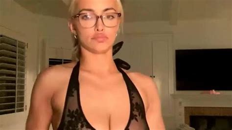 Lindsey Pelas See Through Body Suit And Naked Apron Porn Videos
