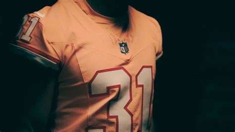 Tampa Bay Buccaneers Reintroduce Creamsicle Throwback Uniforms Sportslogos Net News