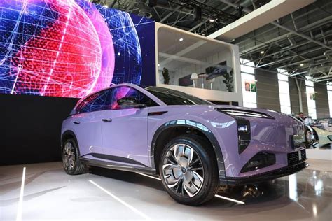 融合传统与创新，红旗品牌全新平台纯电suv巴黎车展上的中国风范搜狐汽车搜狐网