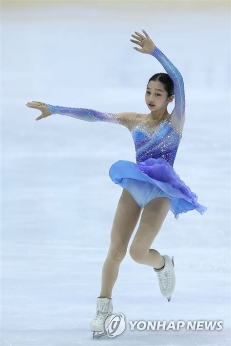 14세 신지아의 파란…피겨 국가대표 선발 1차전 우승