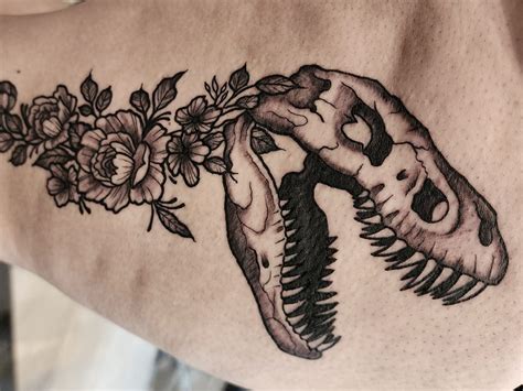 Holly Bakers Custom Holly Bakers Custom Tattooing