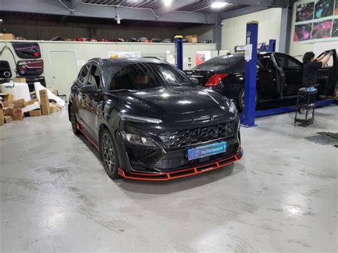 코나n바디킷튜닝제이커스텀파츠에서풀바디킷 장착 했어요~ 프론트 사이드 리어디퓨져 리어컵윙으로 자세가 바뀌었네요~ 네이버 블로그