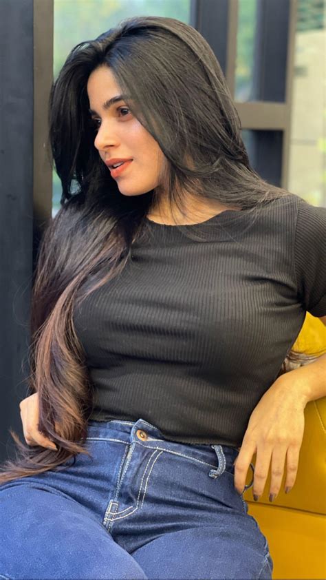 Divya Bharathi Rhottamilcelebs Divya Bharathi Rhottamilcelebs