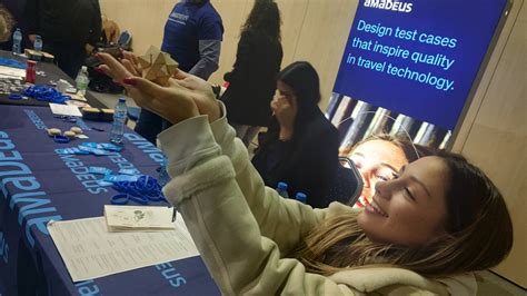 Практическата им подготовка по предприемачество ученици от 11 а 11 б 11 в клас