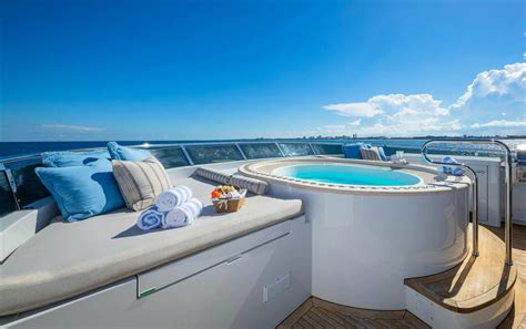 Custom Ez2cy Boat Enclosure With Eisenglass And Insinglass For Fishing Boat