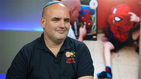 איש הלגו הגשים חלום והפך לאח ערוץ 7