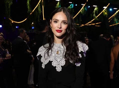 Festa Black Tie Reúne Famosos Como Isabelle Drummond Pedro Scooby