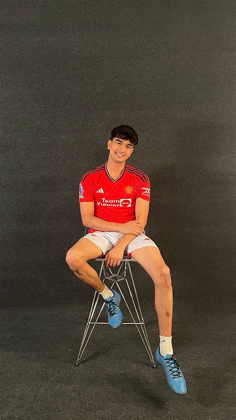 Hussein Khan Hussein Khann • Instagram Photos And Videos