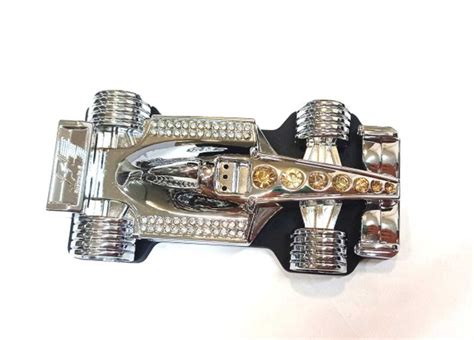 Ёмкость для ароматизатора МАШИНА хром FORMULA-1 на панель автомобиля ...