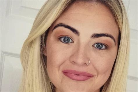 Derrys Danielle Launches ‘insanely Beautiful To Support Mental Health And Recovery