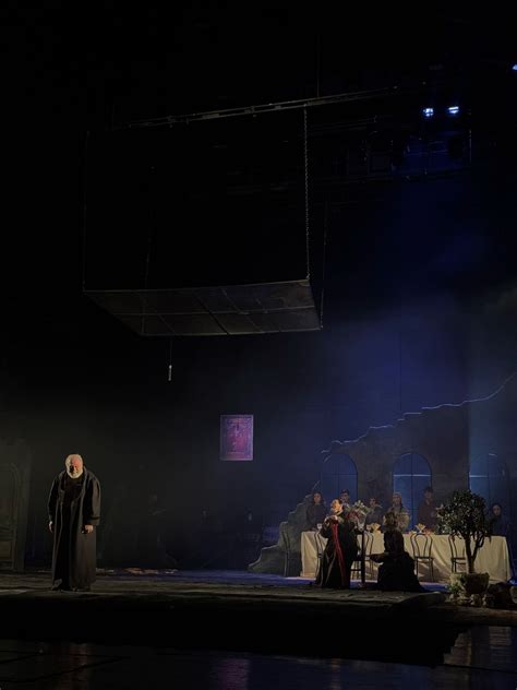 R Rustaveli National Theatre • რუსთაველის ეროვნული თეატრი