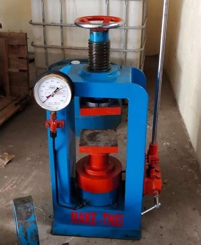 Hand Operated Cube Testing Machine At 35000 00 INR In Chennai Tamilnadu Engineering Instruments