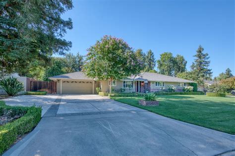 1465 W Dovewood Ln Fresno Ca 93711 Redfin