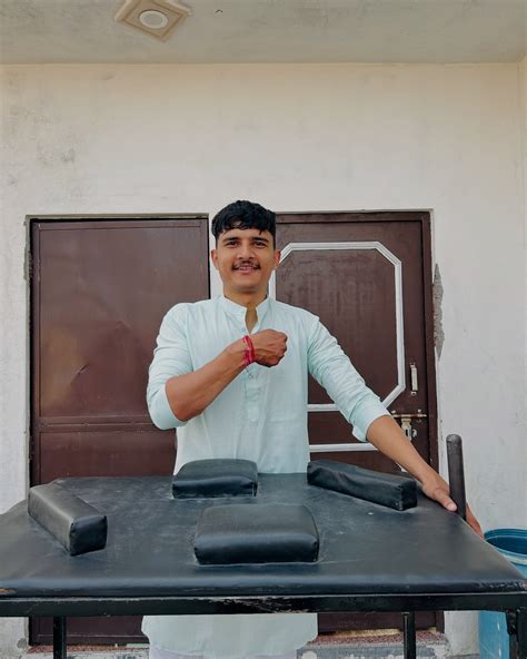 Vîbhû Tyâgî Fitvibhu • Instagram Photos And Videos