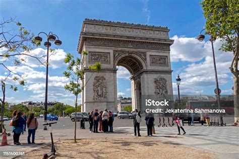 프랑스 파리의 개선문에서 유명한 역사 기념비 개선문 파리에 대한 스톡 사진 및 기타 이미지 개선문 파리 거리 파리 일 드