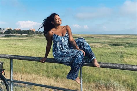 Juliana Marins Brasileira Que Morreu Na Indonésia é Atacada Nas