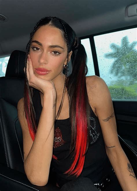 Tini Stoessel Estrena Unas Mechas Lava Inspiradas En Christina Aguilera
