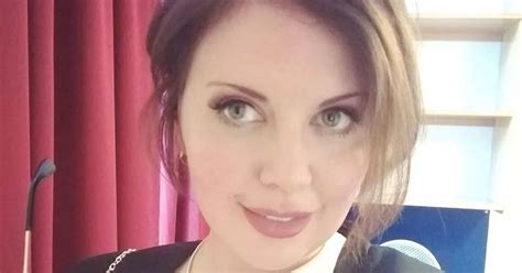 Woman Thought Tinder Date Was Sweet And Charming Before Being Spiked