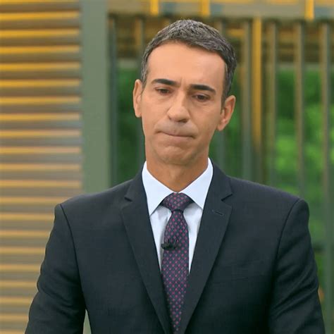 Tralli confirma demissão e notícia de prisão no mundo do futebol