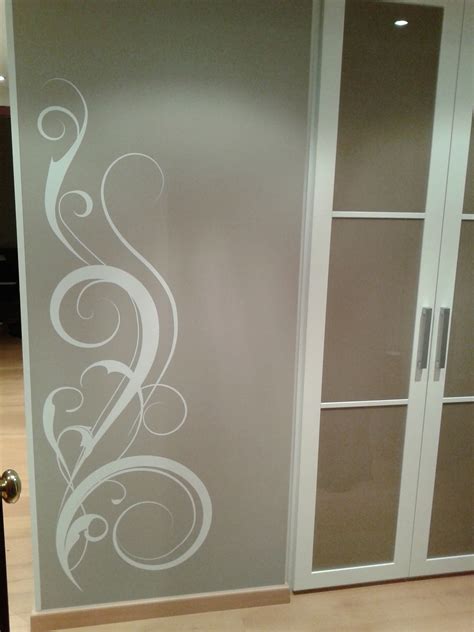 Curvy Strokes 4 Wall Sticker Tenstickers