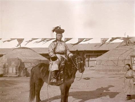 Shuudertsetseg On Twitter Норвегийн аялагч судлаач Оскар Мамений авсан яруухан гэрэл зургууд