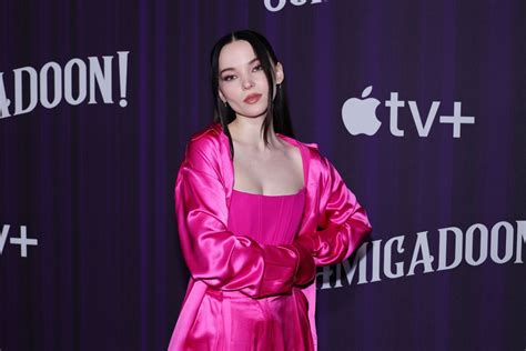 Dove Cameron Schmigadoon Season Photocall Satiny Org