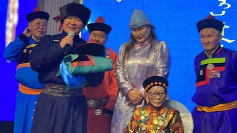 Монголын Ардчилсан Холбоо Монгол Улсын Баатар Монголын Ардчилсан Холбооны сар шинийн золголт