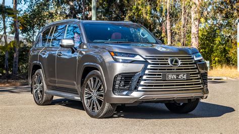 Lexus Lx Vs Nissan Patrol Comparison Carexpert