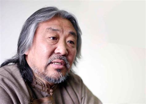 Д Сосорбарамд “Мандах нар” одон гардуулна