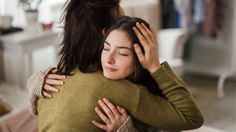 12 Signs You Are Very Good At Recognizing Fake People Yourtango