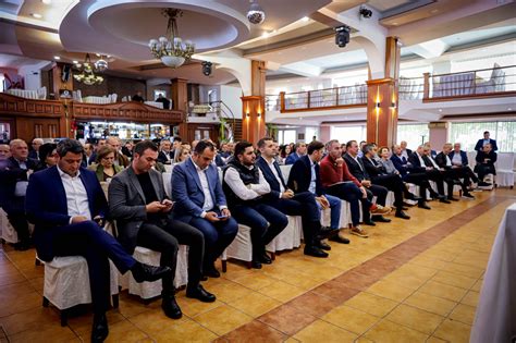 Незадоволната „огнена група“ доби партиски функции избрано централното претседателство на ДУИ