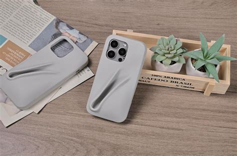 Amazon Com Generic Lip Gloss Phone Case Rhode Lip Balm Phone Case Liquid Silicone Camera