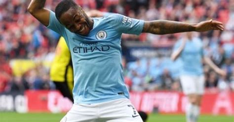 아디다스 메시 나이키 호날두처럼 조던 스털링 될 수도