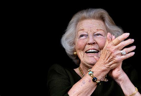 Prinses Beatrix Nog Altijd Te Paard